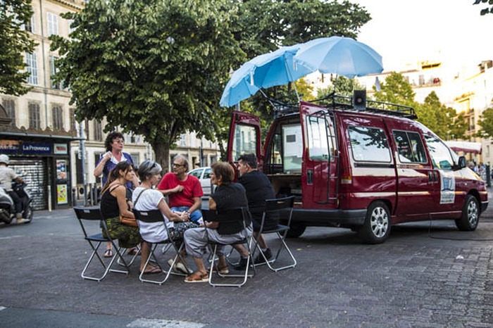 Projection de film au POP'UP BUS - Architectures En Ligne